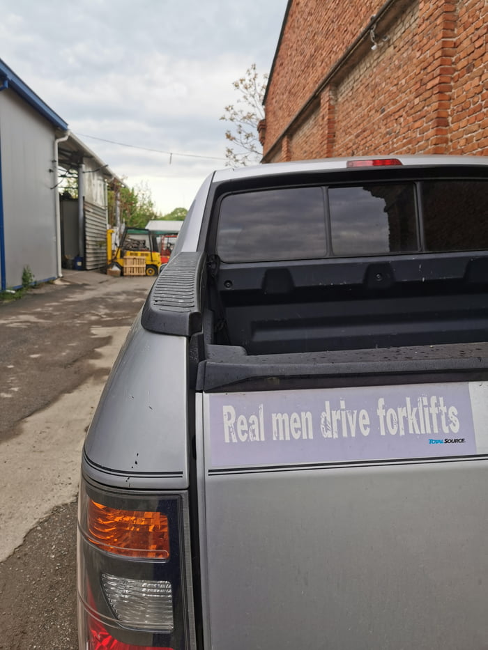 Real men knows what to drive :D - 9GAG