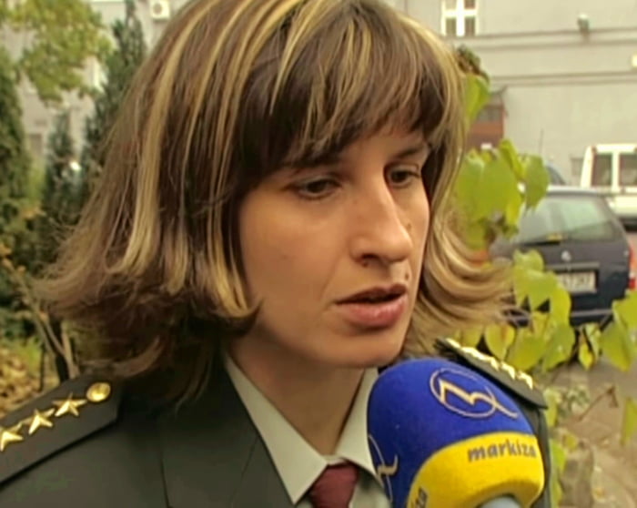 This hairstyle - timeless classic or obsolete ? - 9GAG