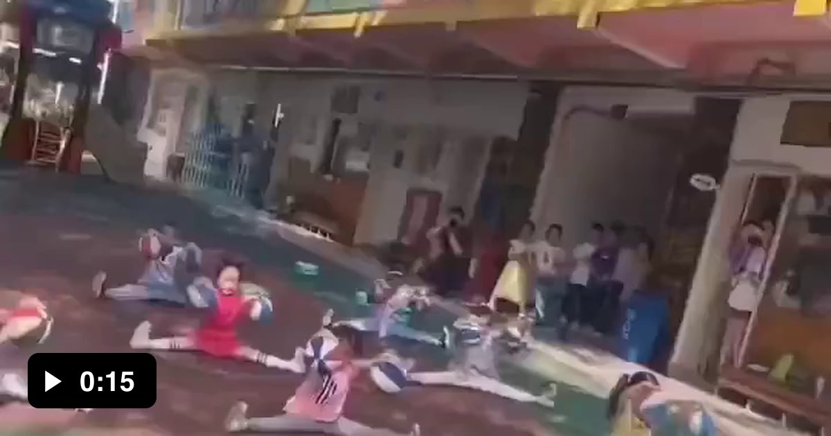 Synchronized dribbling - 9GAG