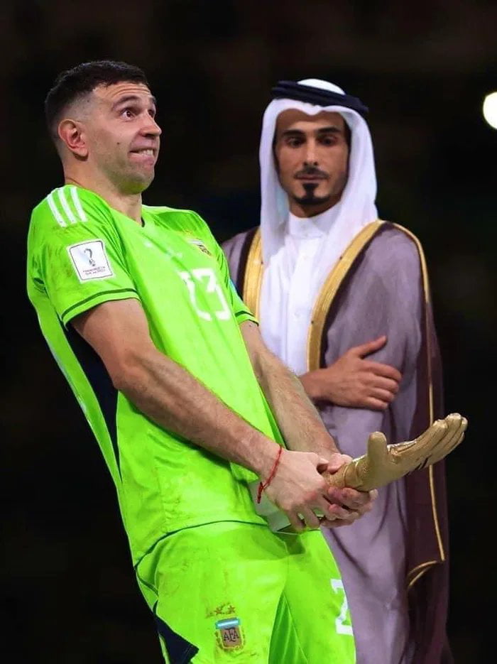 Jamaal...get the stones - 9GAG