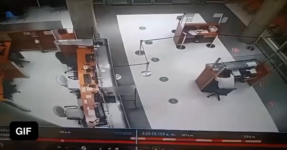 Security guard receives and attends to ghost in sanatorium - 9GAG
