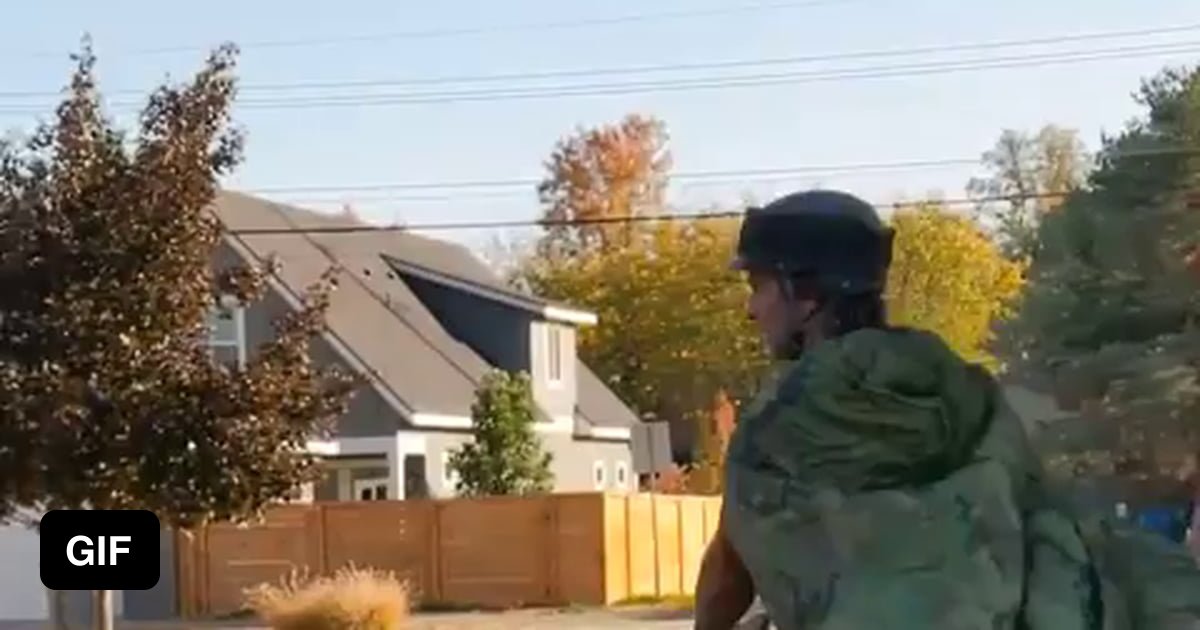 This onewheel speederbike costume - 9GAG