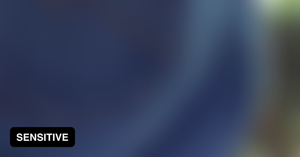 Peeling tease - 9GAG