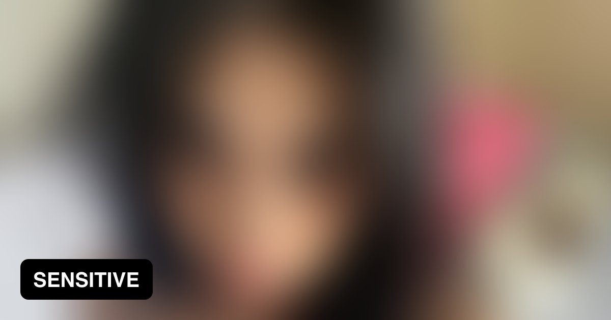 Do small boobs matter? - 9GAG