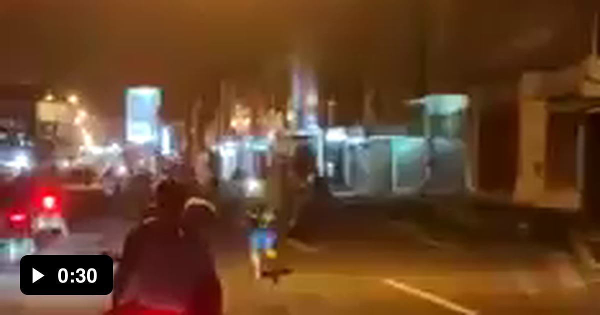 Wkwkw People Having Fun - 9GAG