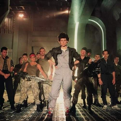 I can't decide who's more badass, Ripley or Vasquez. I mean look at how ...