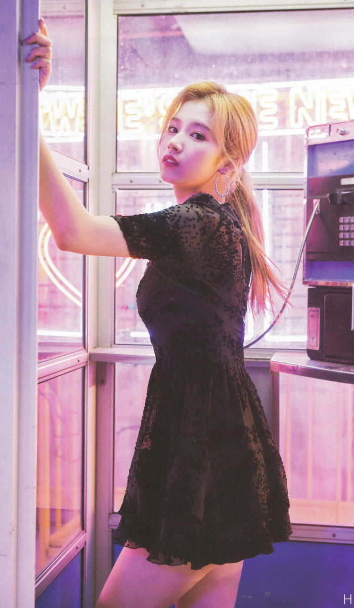 Sexy Cutie Sana! - 9GAG