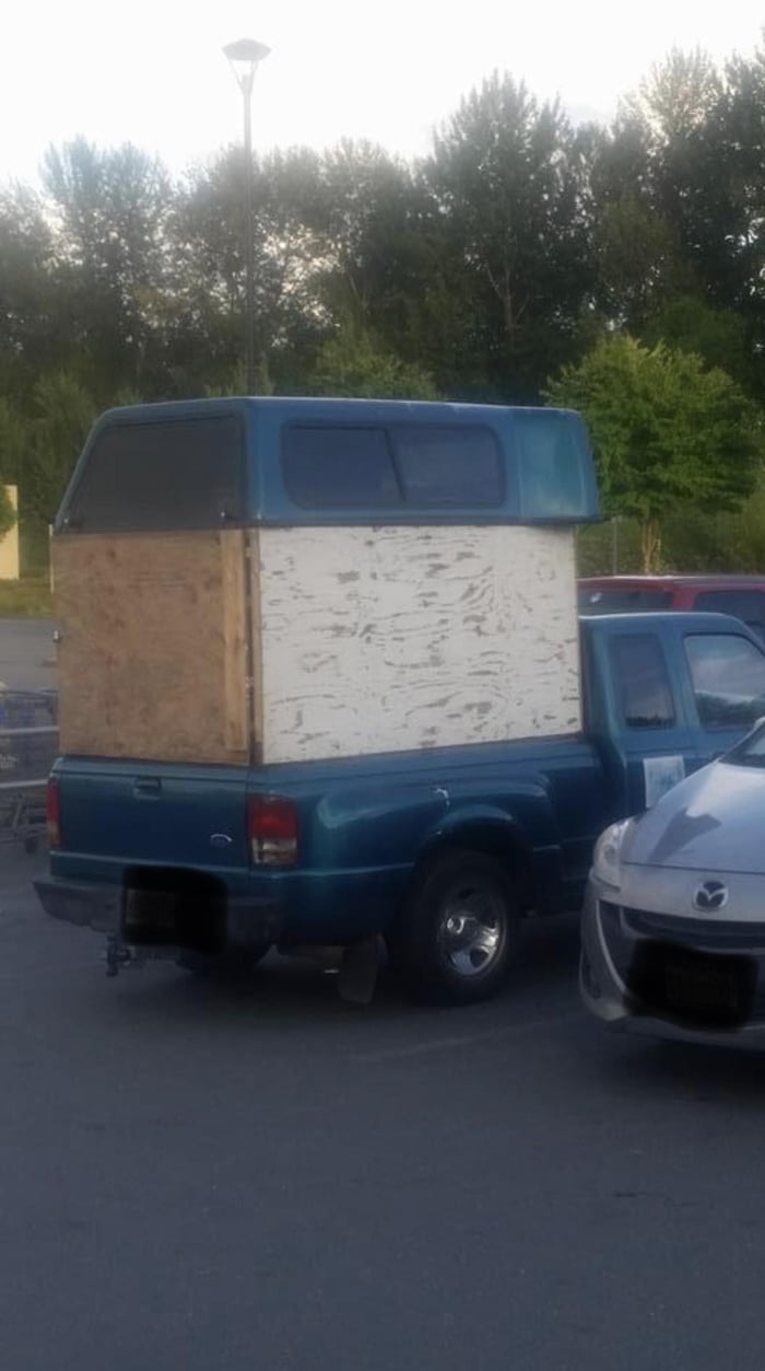 The redneck Popemobile - 9GAG