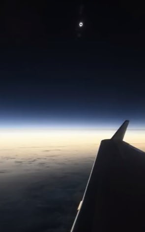 Solar Eclipse Aug 21 2017 #plane - 9GAG