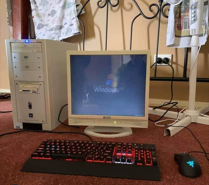 Rate my set up guys - 9GAG