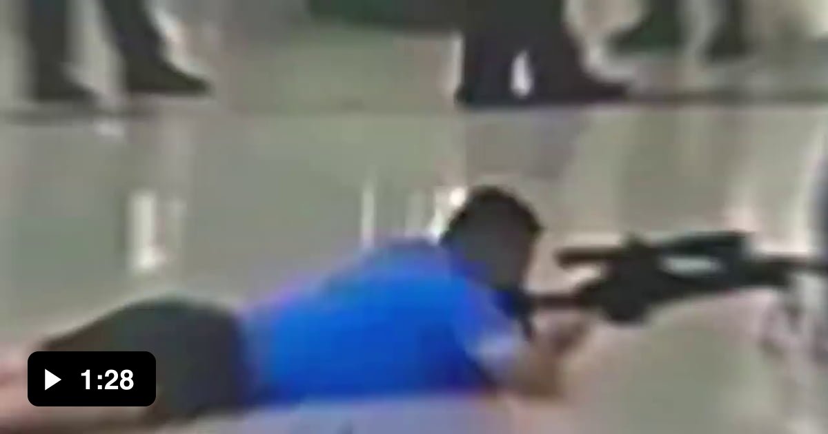 Captor gets killed by sniper wearing crocs - 9GAG