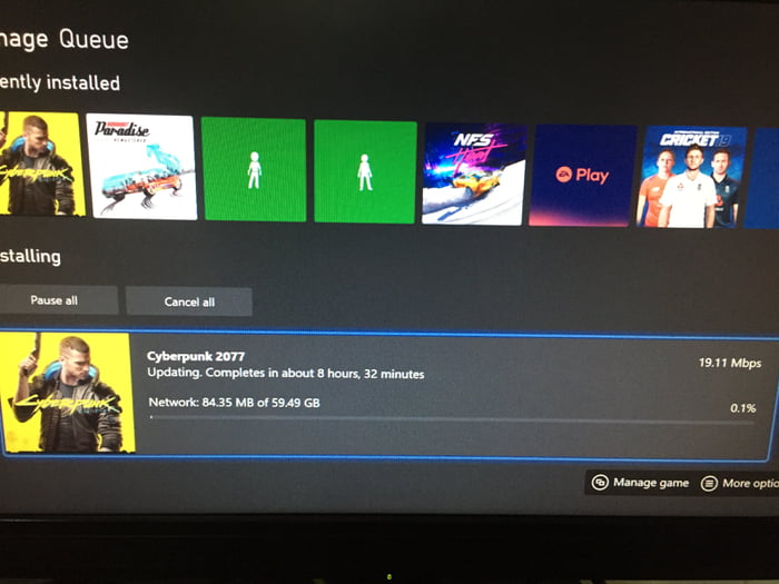 Downloading right now on Xbox - 9GAG