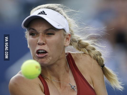 A girls face when it goes in the wrong hole - 9GAG