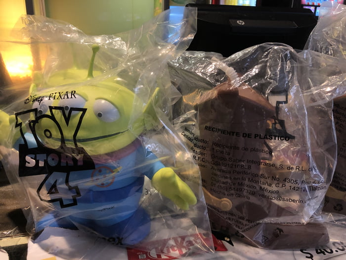 Cinemex exclusive toy story 4 Alien popcorn container and woody soda ...
