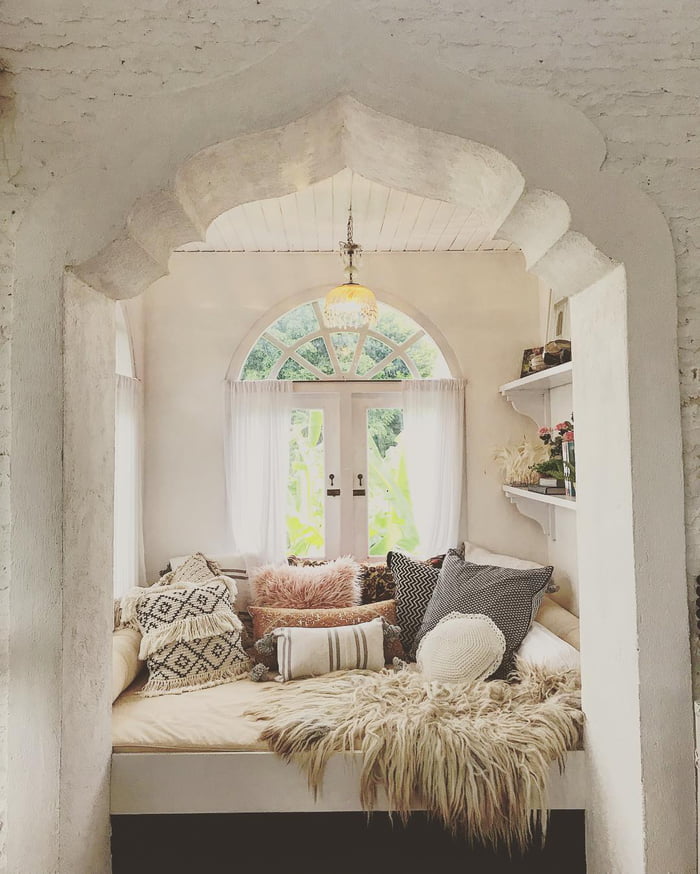 Reading nook in Bali, Indonesia - 9GAG