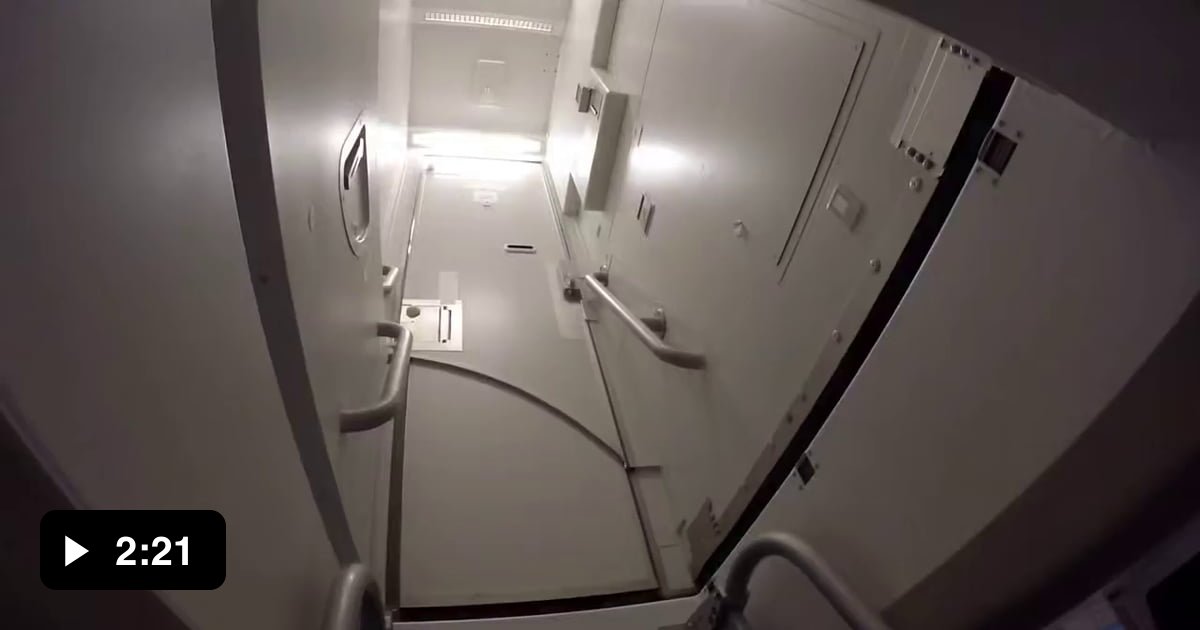The secret beds (crew rest zone) of the A380 lower deck - 9GAG