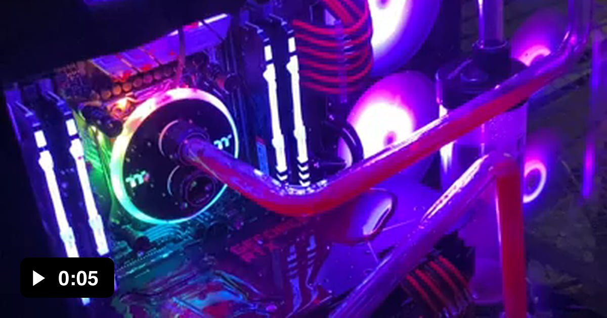 Got a custom prebuilt pc, liquid cooling pipe shot out and landed on ...