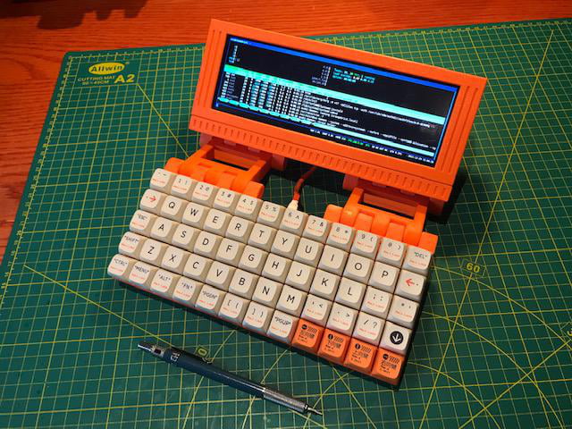 THEBRICK Cyberdeck Raspberry Pi 4 + 7.9" Wide Screen and Mechanical ...
