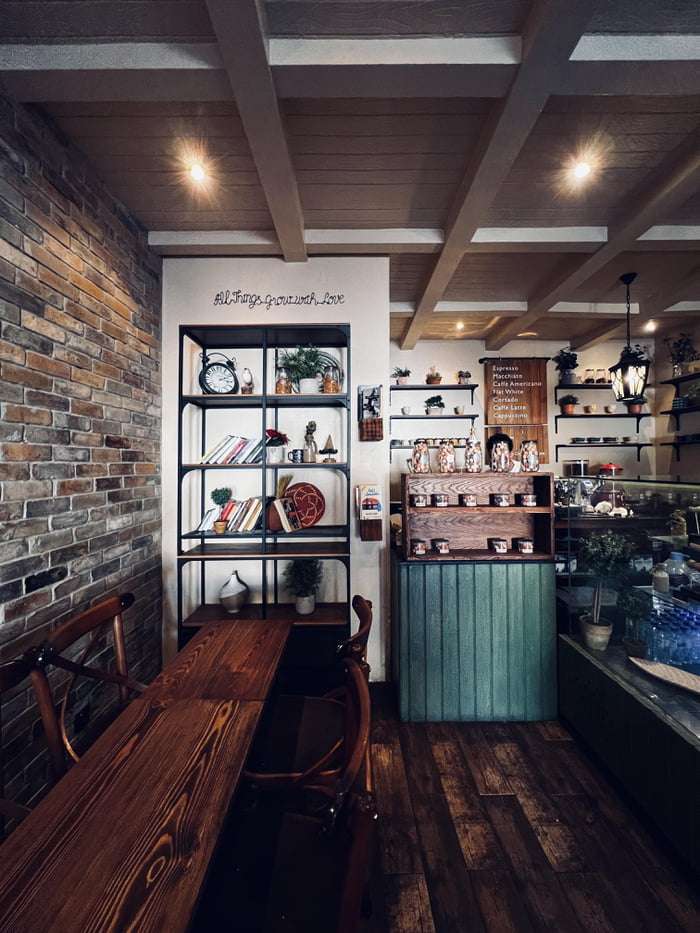 A coffee shop with a nice reading corner - 9GAG