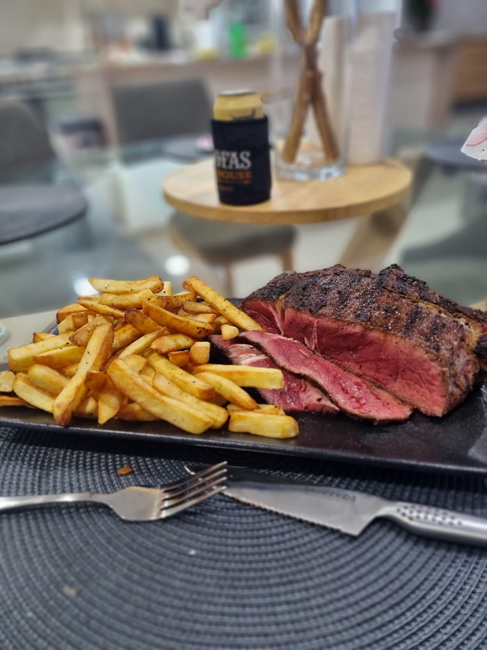 900g Rib Eye Steak - 9GAG
