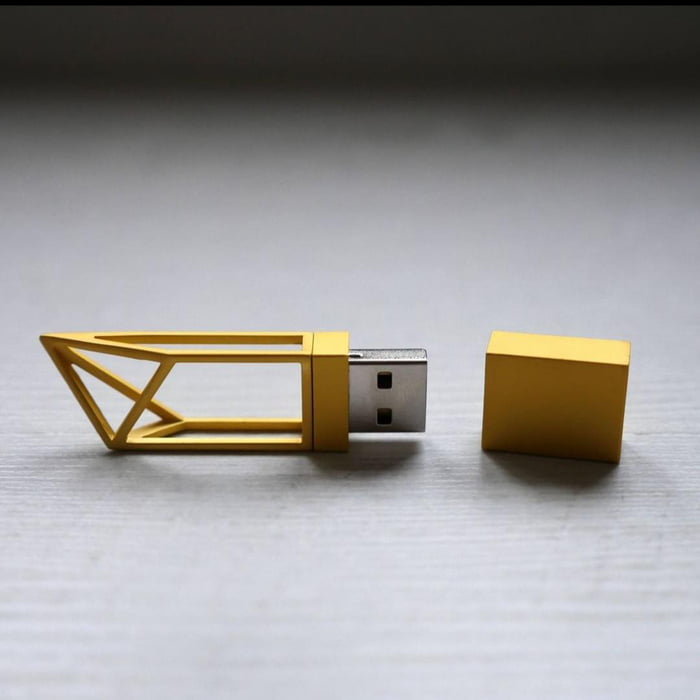 Personalized USB - 9GAG