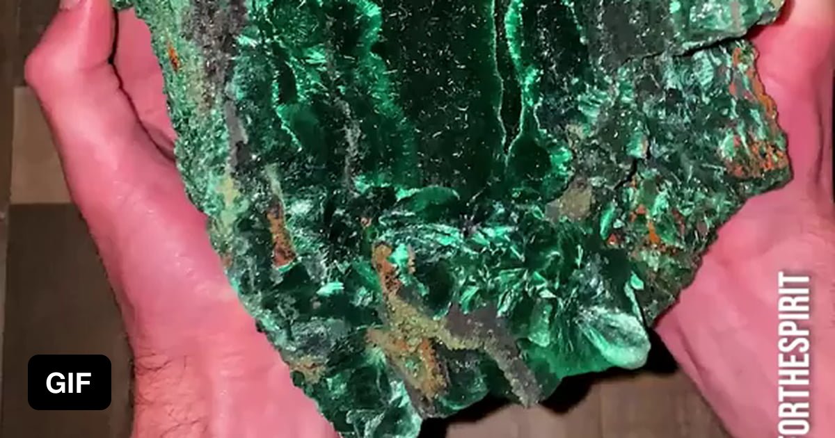 Velvety raw machalite looks so fascinating and alien. - 9GAG