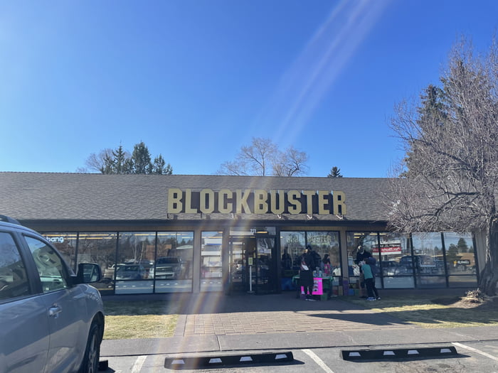 Last Blockbuster in existence - 9GAG