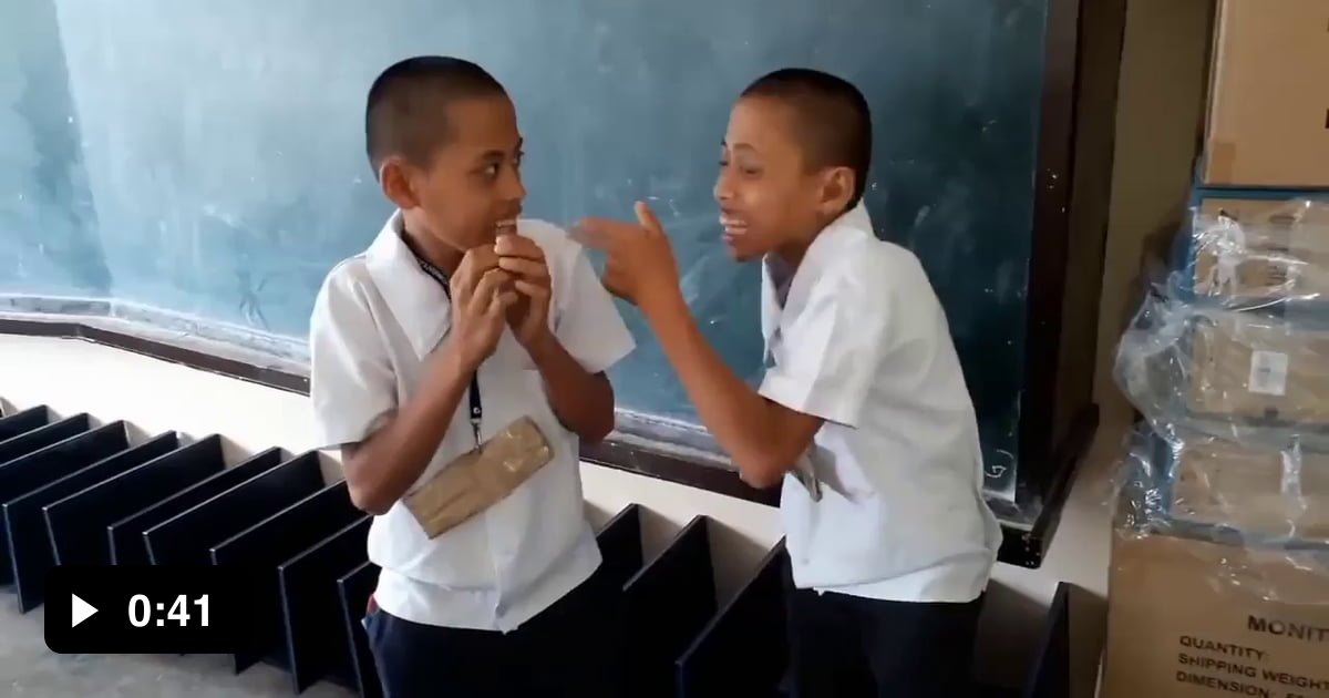 These kids unique beatbox routine. - 9GAG