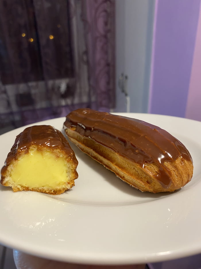 Eclairs? any fans? - 9GAG