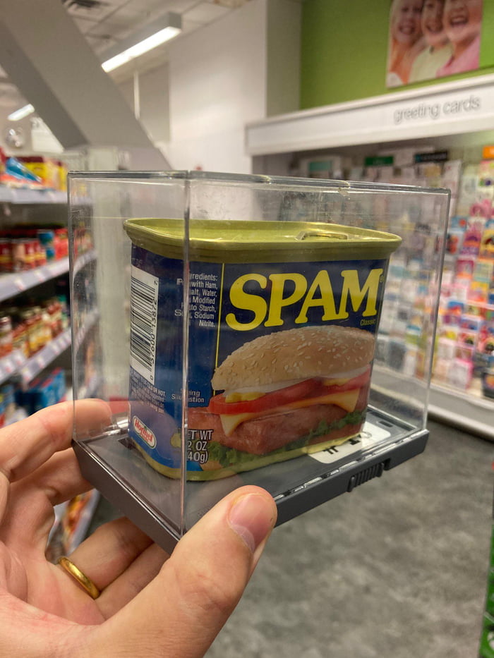 NYC really locking up Spam in a theft box now wow! - 9GAG