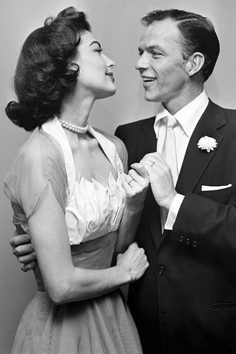 Ava Gardner and Frank Sinatra, 1950s. - 9GAG