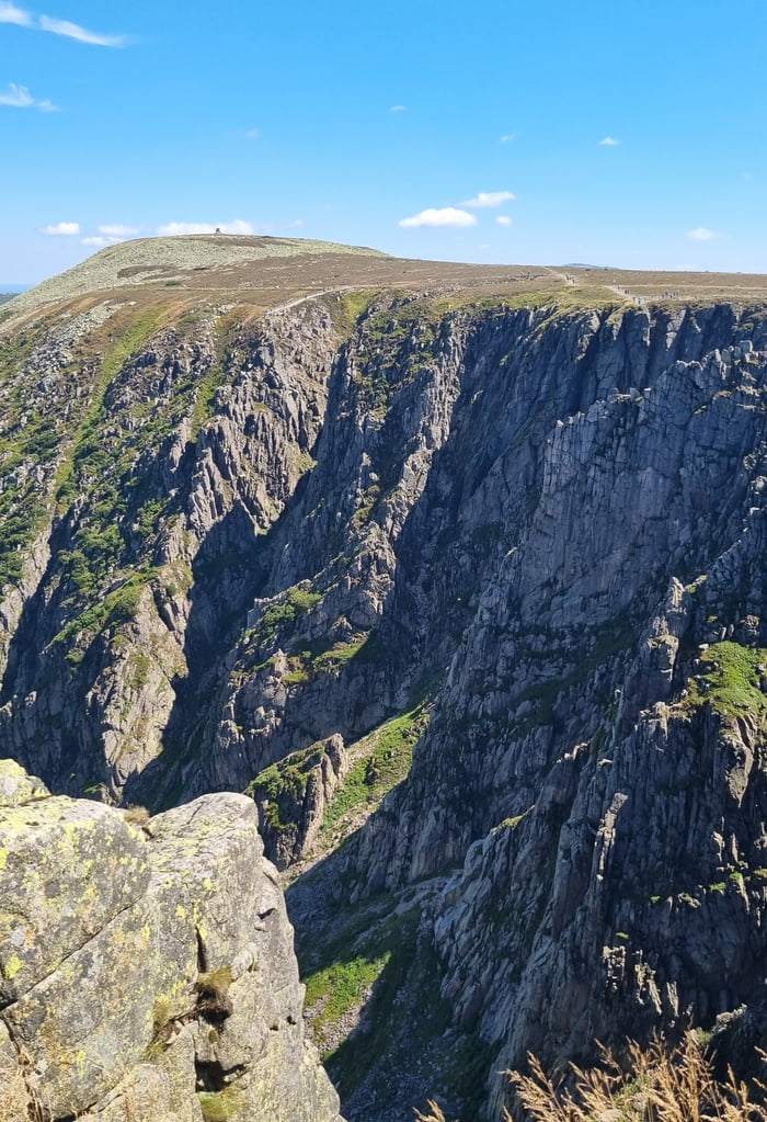 My fat ass got here today - 9GAG