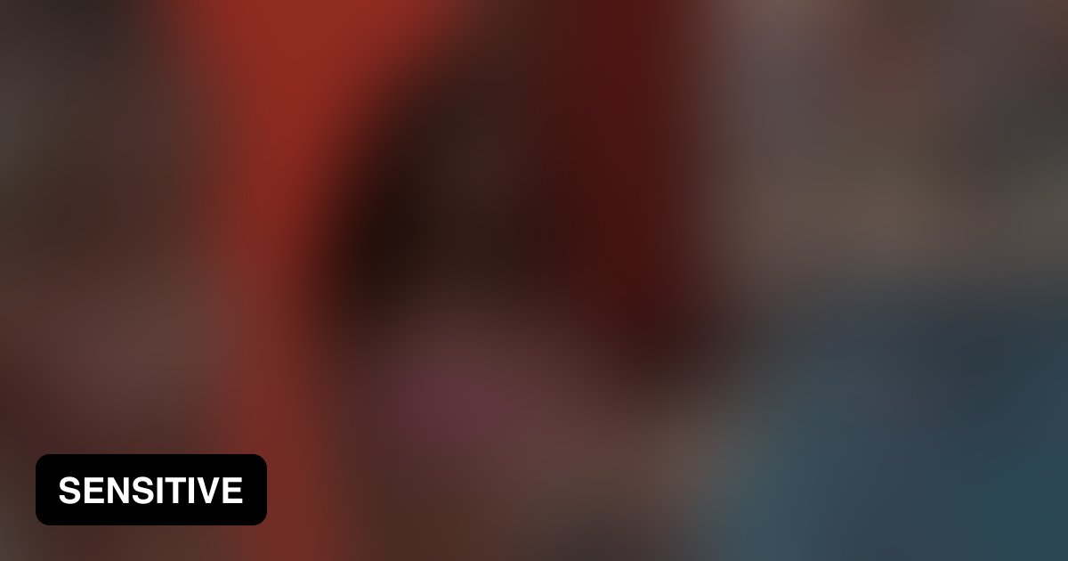 Kirsten Dunst and Mila Kunis - 9GAG