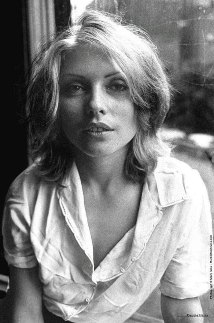 Debbie Harry lead singer for Blondie 1974 - 9GAG