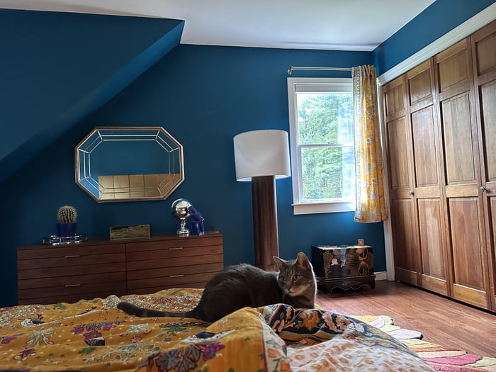 Bedroom — CT - 9GAG