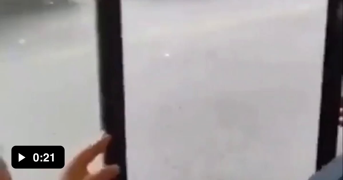 Kindness weathers the storm - 9GAG