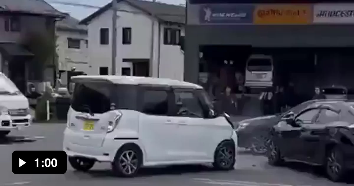 Panic after getting into an accident - 9GAG