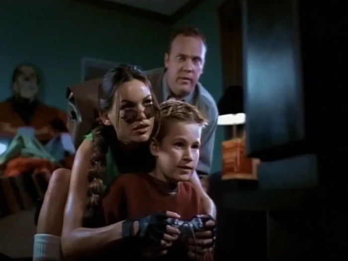 90s commercial for ZDNet (walkthrough page), featuring Lara Croft ...