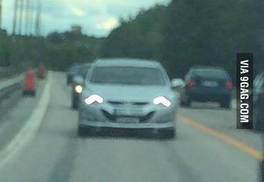 I will never see a so happy car ever again! - 9GAG