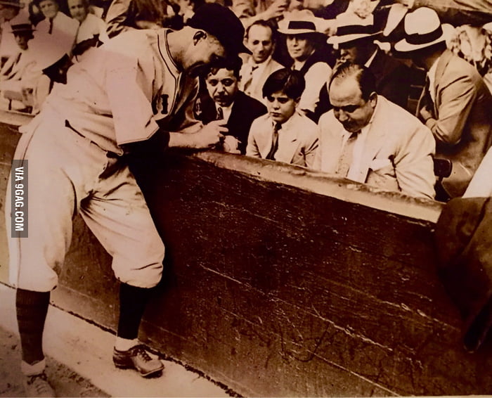 This is Al Capone signing an autograph for a baseball player - 9GAG