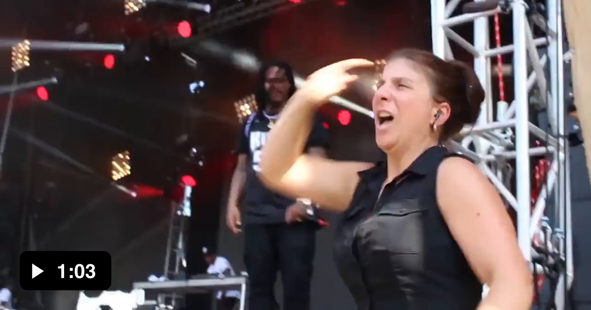 Lets remember when waka flocka thought the sign language interpreter ...