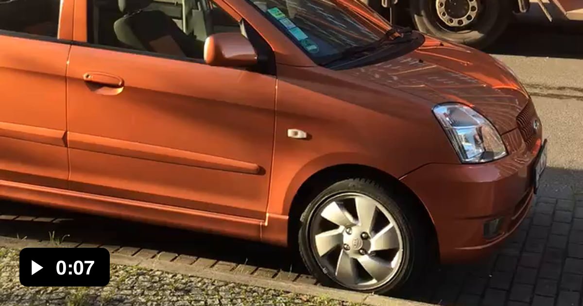 I’m here to pick something up - 9GAG