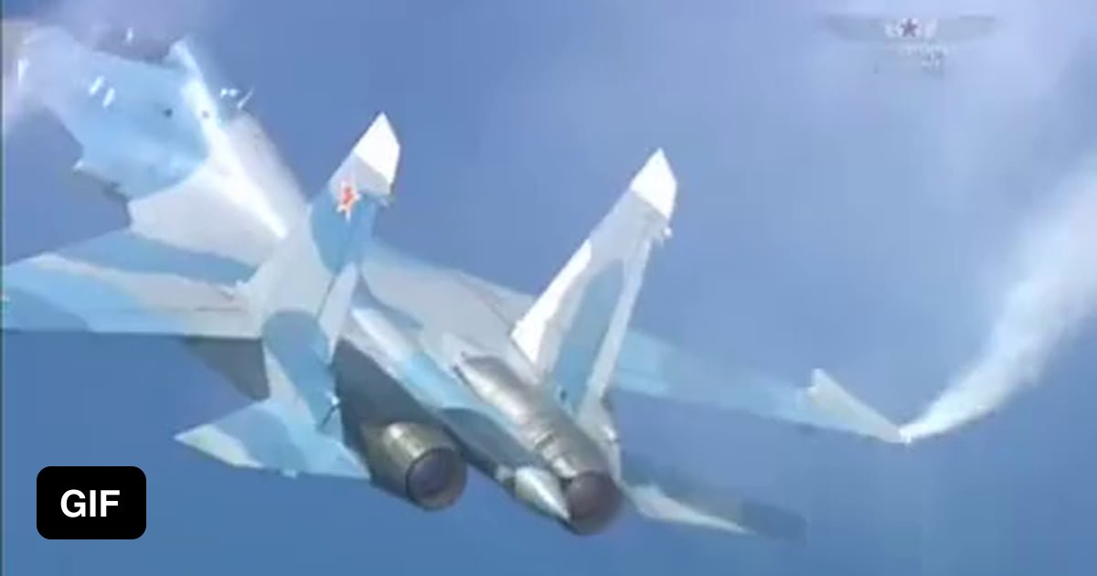 Amazing thrust vectoring on Su30 - 9GAG