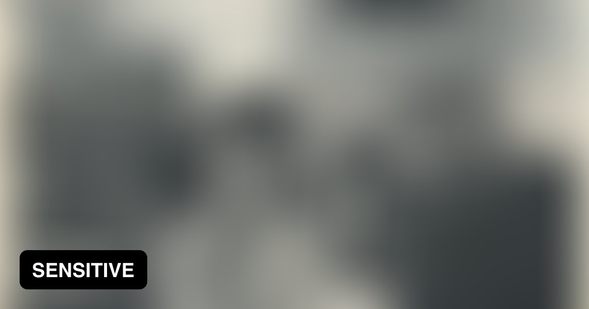 A photo of a ham radio operator using a Teletype Model 15 paired with a Morse key. (1963) - 9GAG