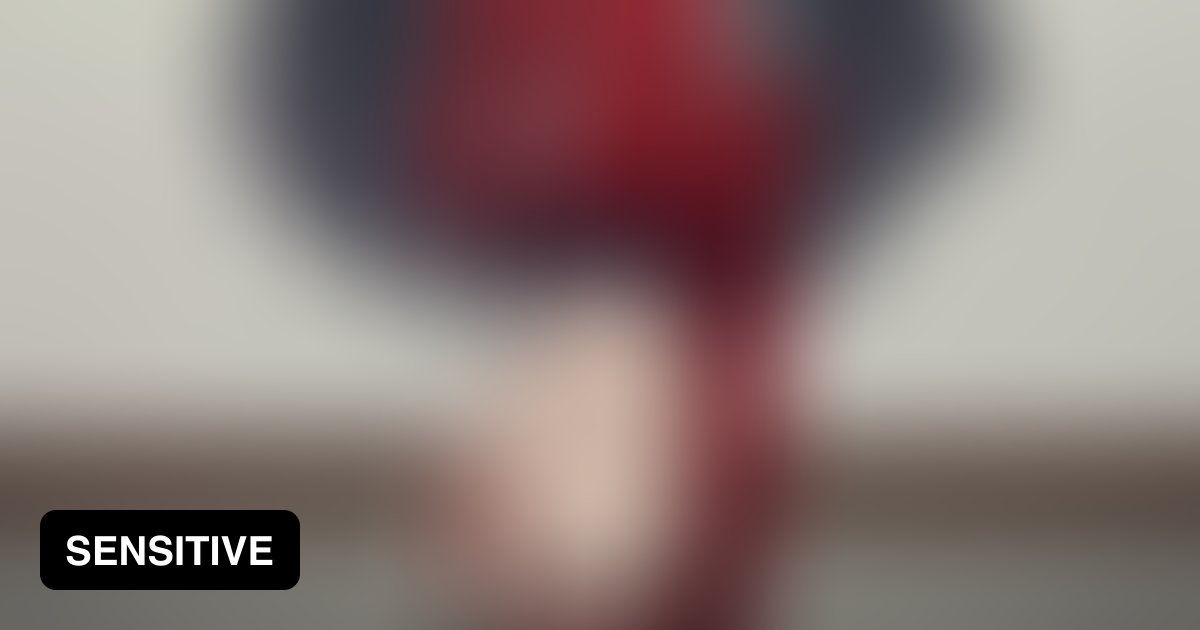 Chisato thighs - 9GAG