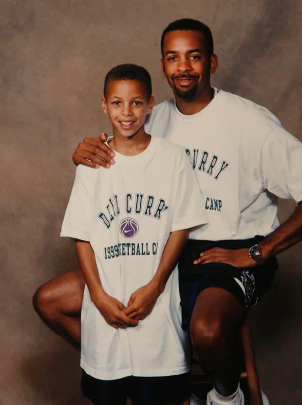 A young Steph Curry with his dad, Dell Curry, 1990s - 9GAG