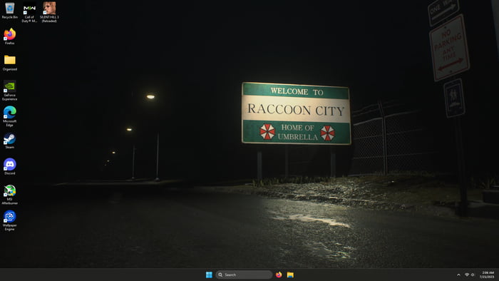 Anybody else have a desktop that looks like a divorced dads fridge? - 9GAG