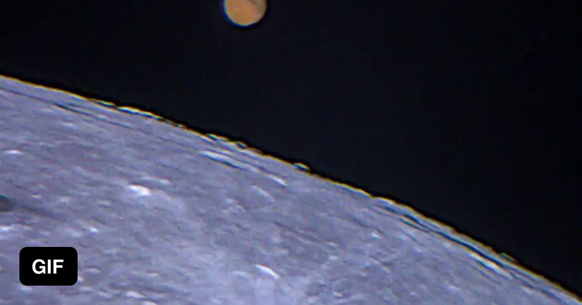 Mars setting behind the Moon (Dec 7, 2022) - 9GAG