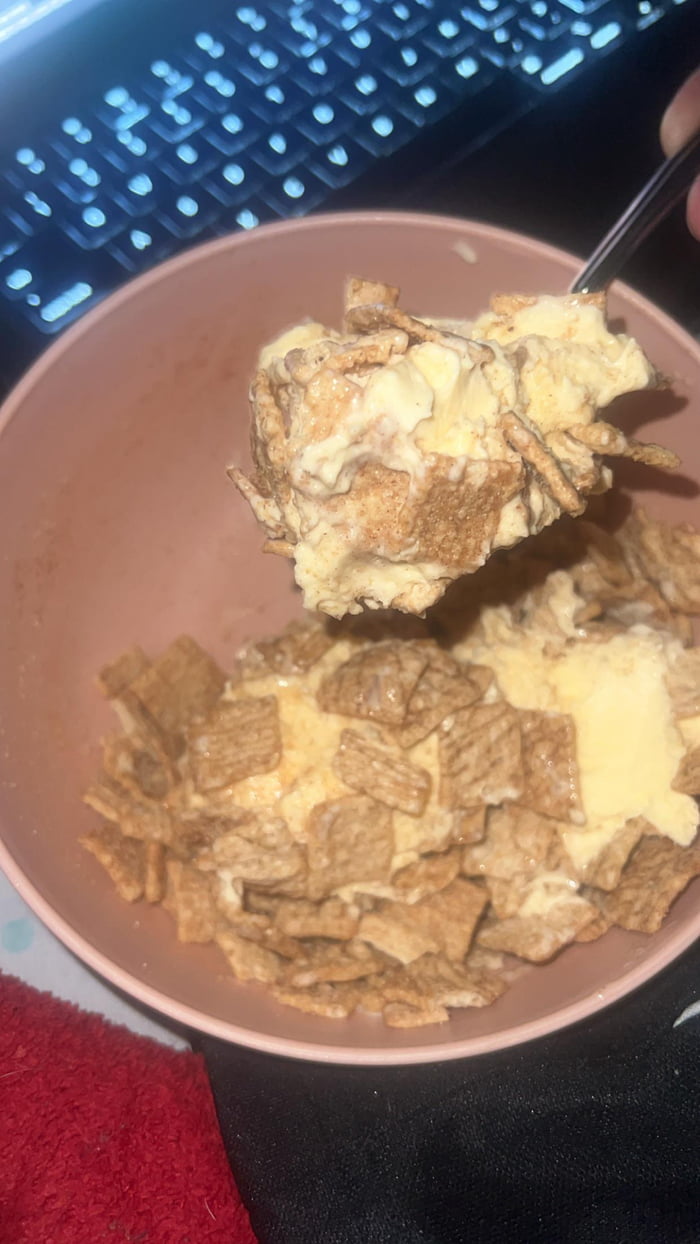 No milk? No problem use vanilla Ice cream - 9GAG