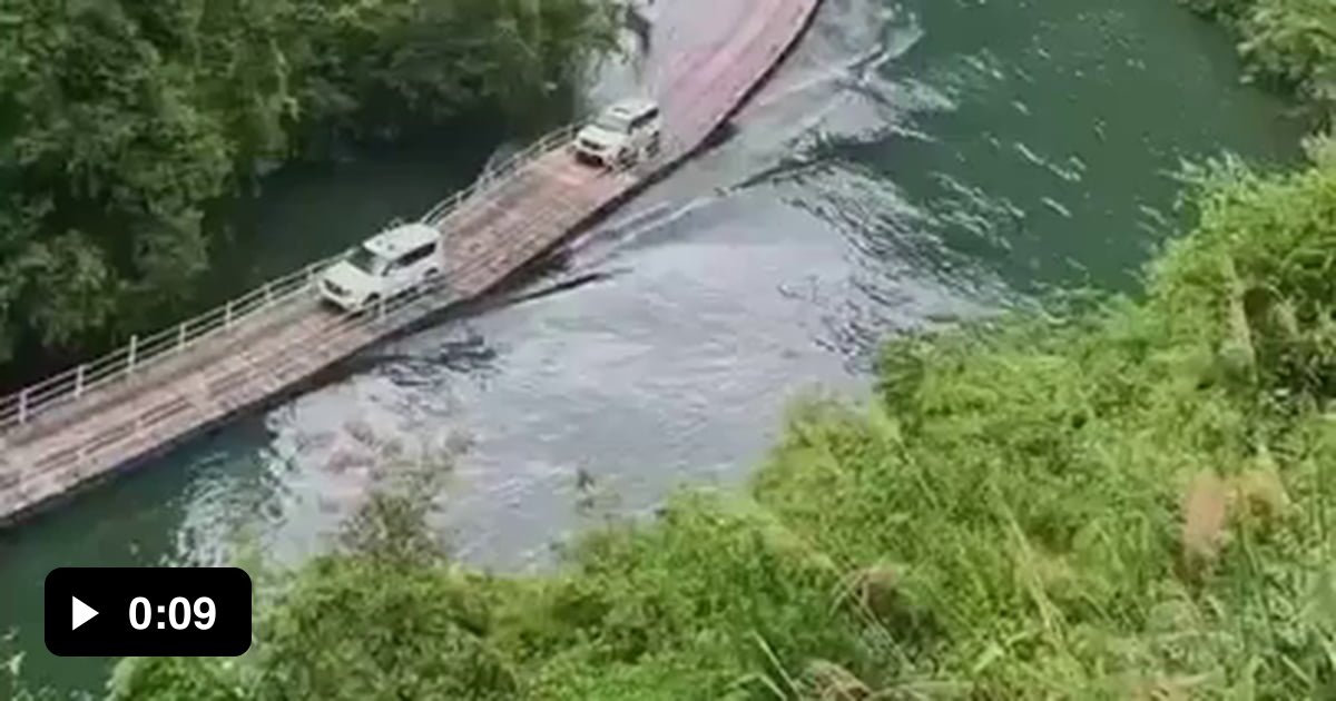 Shiziguan floating bridge - 9GAG